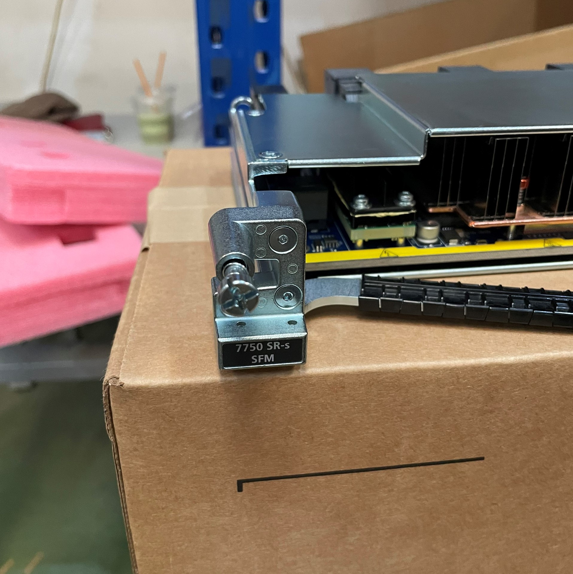 Physical components to build router Nokia 7750 SR-7s system - H2T Tool